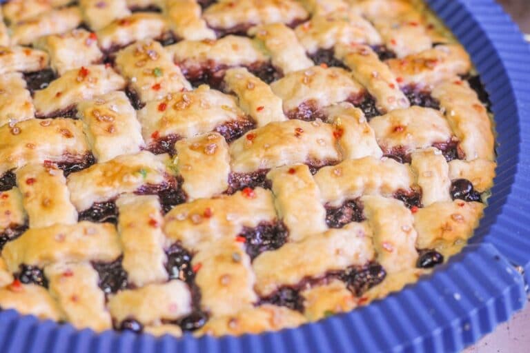 Easy Mulberry Pie Recipe (fresh or frozen mulberries) | Hilda's Kitchen ...