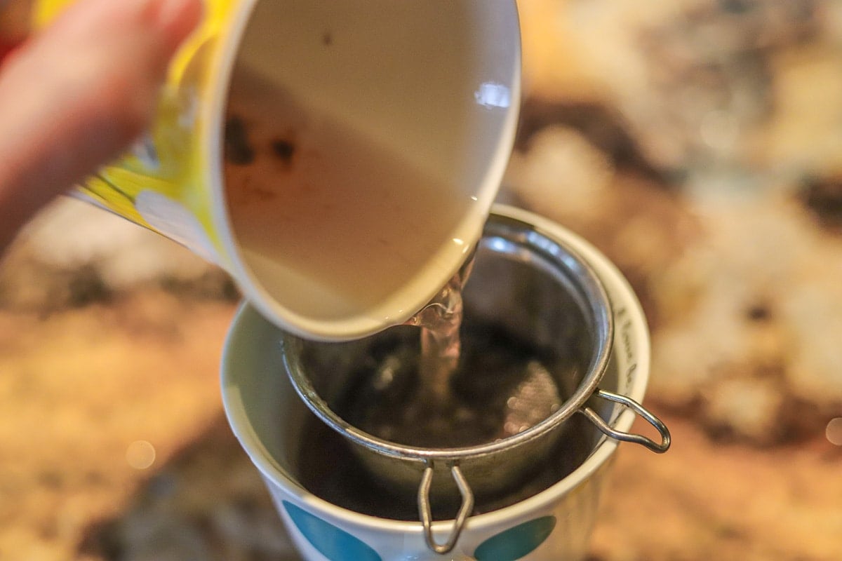 Using Black Limes to Make Noomi Basra Chai | Hilda's Kitchen Blog