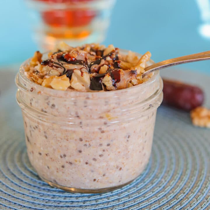 Mediterranean Overnight Oats | Hilda's Kitchen Blog