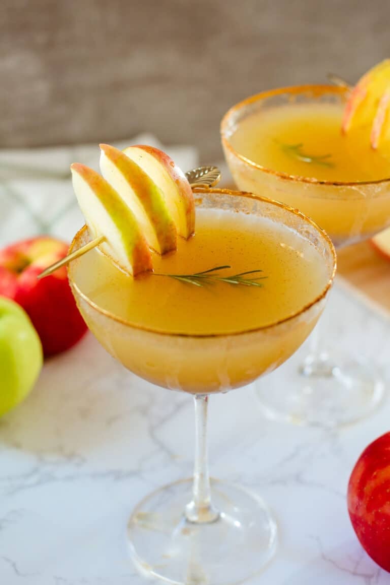 Easy Spiced Apple Cider Martini | Hilda's Kitchen Blog