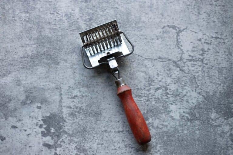 15 Retro Kitchen Accessories Every Boomer Remembers | Hilda's Kitchen Blog